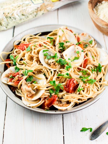 BEST SPAGHETTI ALLE VONGOLE ( spaghetti with clams) - Chefjar