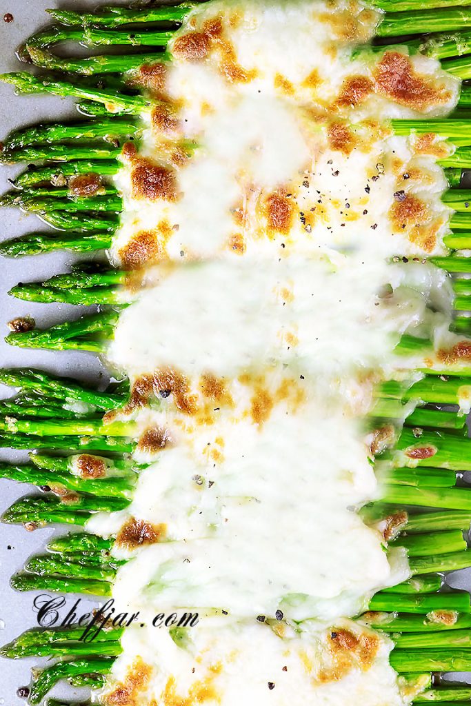 Cheesy Garlic Roasted Asparagus - Chefjar