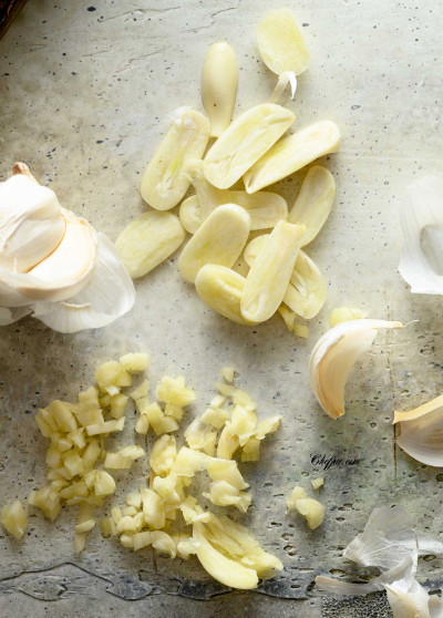 How to Cut Garlic - Chefjar