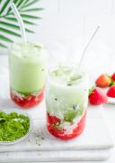 Strawberry Matcha Latte - Chefjar