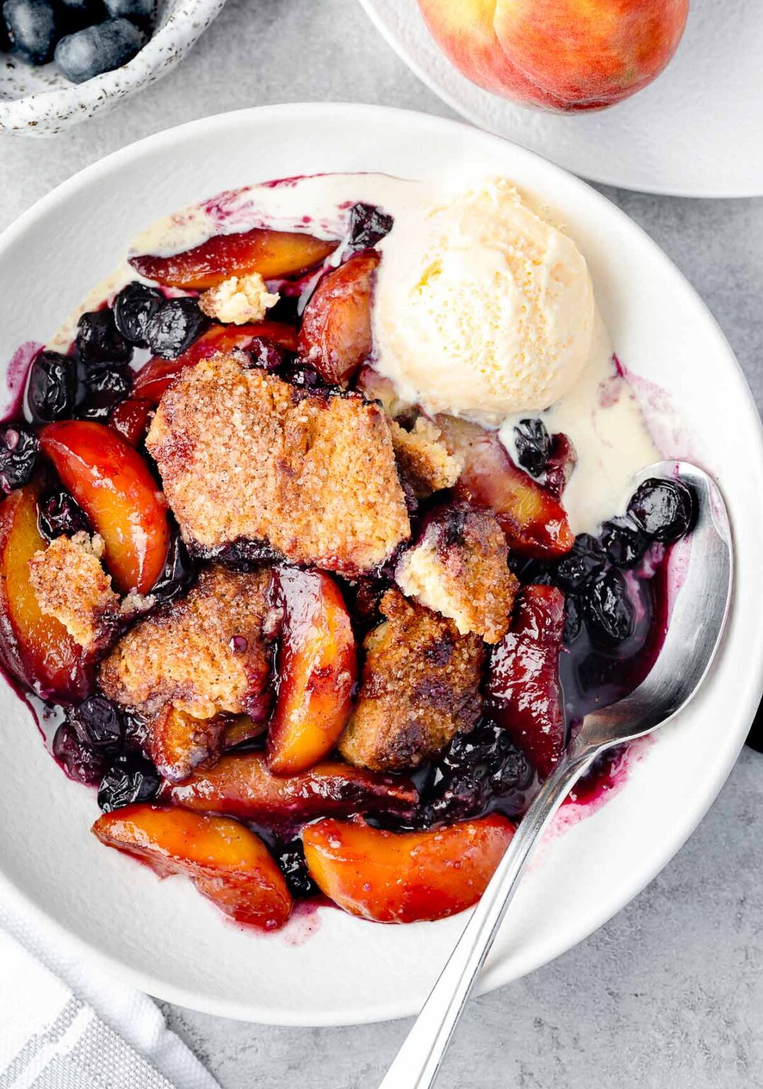 Peach Blueberry Cobbler - Chefjar